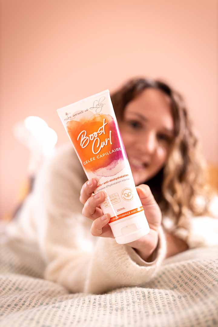 Boucler ses cheveux naturellement • Le Guide Complet